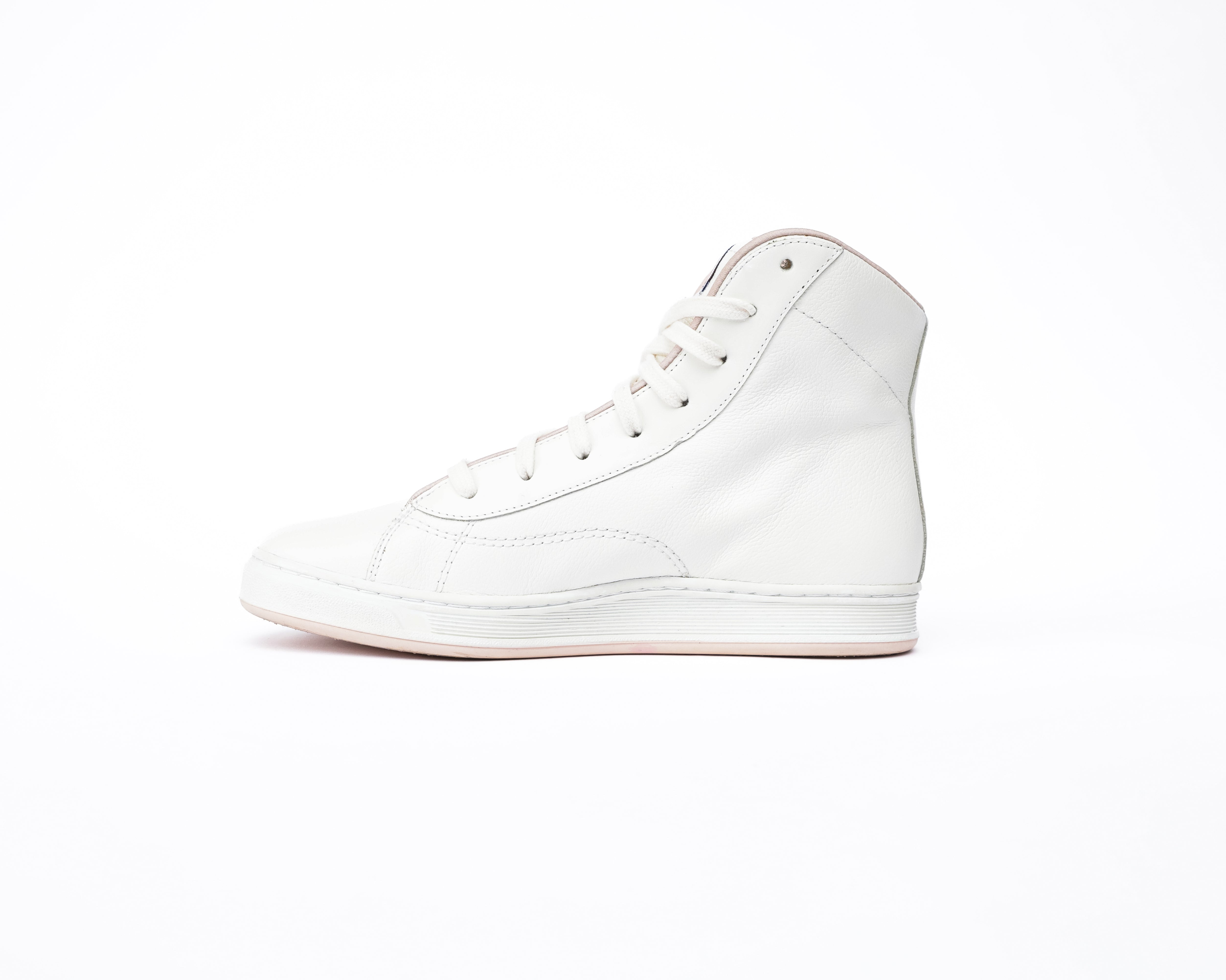 Ali Snow Sneakers | Tribute to Strength & Style | Twins for Peace